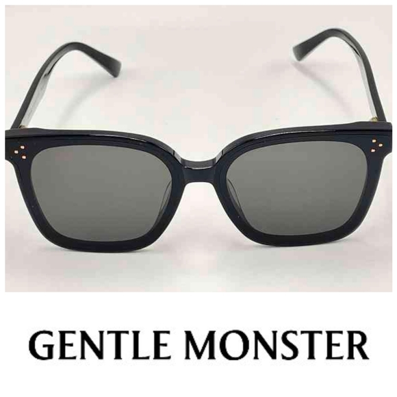 GENTLE MONSTER | Accessories | Gentle Monster Her Oversized Black ...